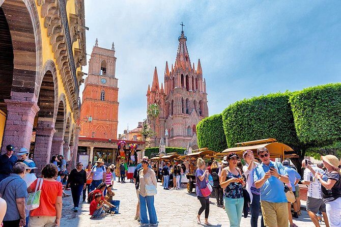 Private Tour: Discover San Miguel de Allende from Mexico City - The Journey Begins: Pickup and Initial Stops