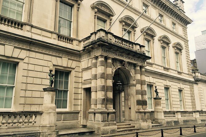 Private Tour: Downton Abbey London Locations by Taxi - Who Should Book This Tour?