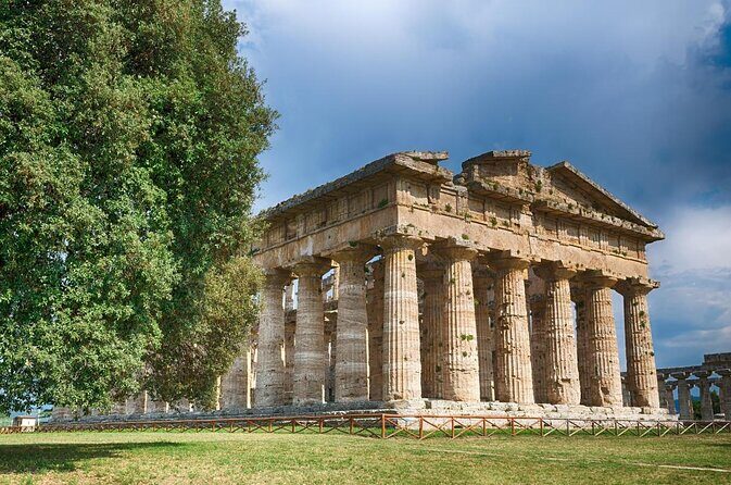 Private Tour: Explore Paestum with an Expert Archaeologist - Key Points
