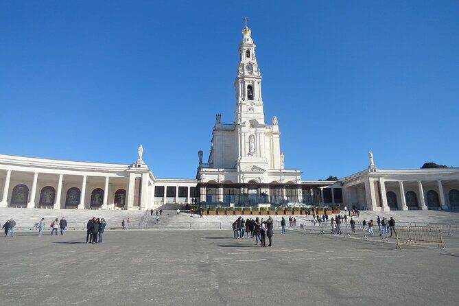 Private Tour Fátima, Batalha, Nazaré and Óbidos from Lisbon - An In-Depth Look at the Itinerary