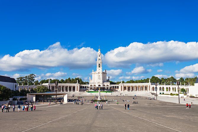 Private Tour Fátima, Batalha, Nazaré E Óbidos - Exploring the Full-Day Tour: What to Expect