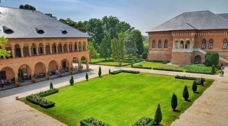 Private Tour from Bucharest to Dracula's tomb and Mogosoaia - FAQ