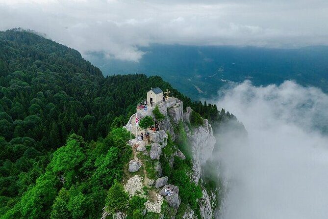 Private Tour from Kutaisi to Mountainous Racha and Monasteries - Exploring the Private Tour from Kutaisi to Mountainous Racha and Monasteries