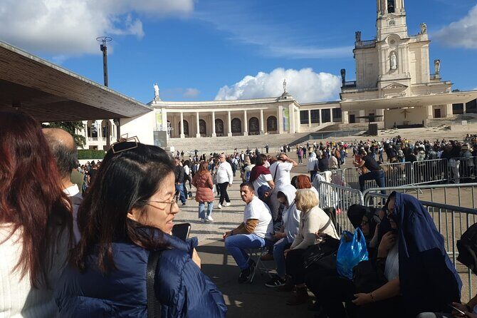 Private Tour from Lisbon to Fatima Nazare and Obidos - FAQs