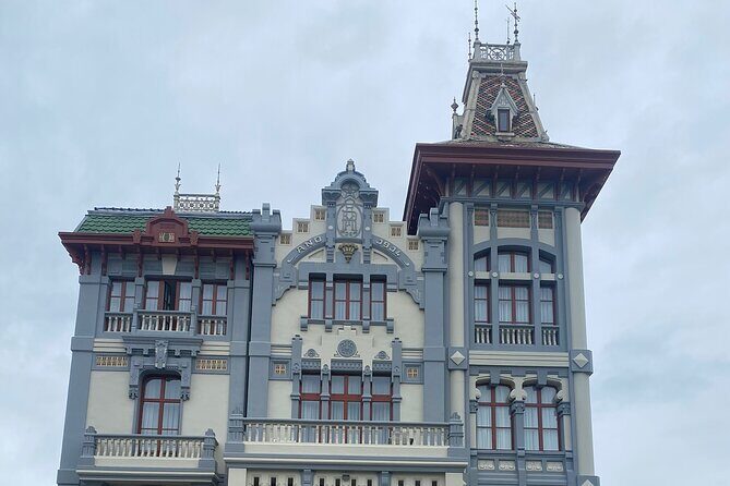 Private Tour from Oviedo to Covadonga, lakes, & sailors villages - Transportation & Logistics