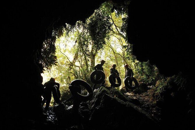 Private Tour: Hobbiton Movie Set, Black Water Rafting & Waitomo - FAQ