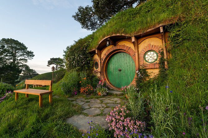 Private Tour: Hobbiton Movie Set & Hamilton Gardens Experience - An In-Depth Review of the Hobbiton & Hamilton Gardens Experience