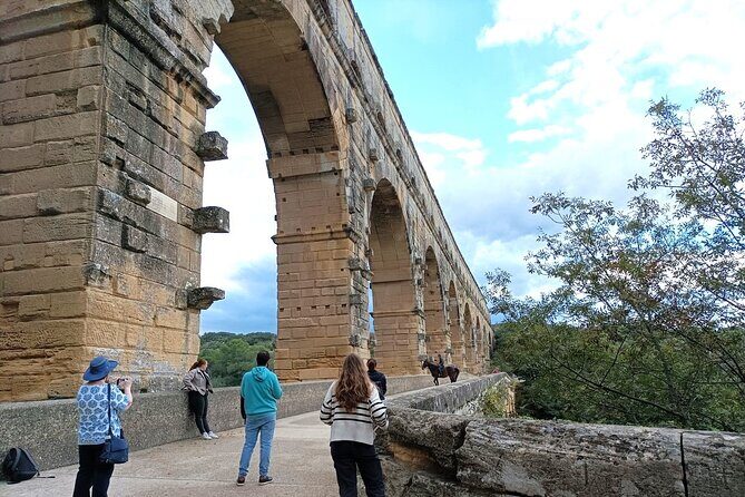 Private tour in Avignon and Pont du Gard - Transportation & Logistics