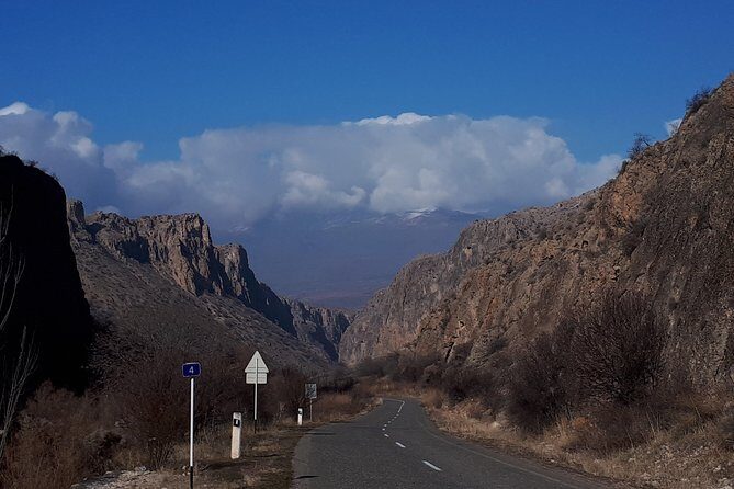 Private Tour: Khor Virap, Areni, Noravank, Jermuk - An In-Depth Look at the Armenia Private Day Tour