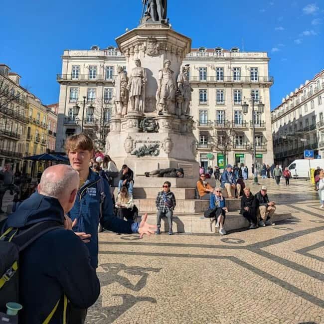 Private tour Lisbon on foot: Chiado to Alfama, Dutch guide. - Iconic Sites and Scenic Views