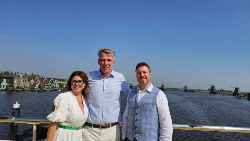 Private tour Mercedes Van, Zaandam, Zaanse Schans & Volendam - The Sum Up  