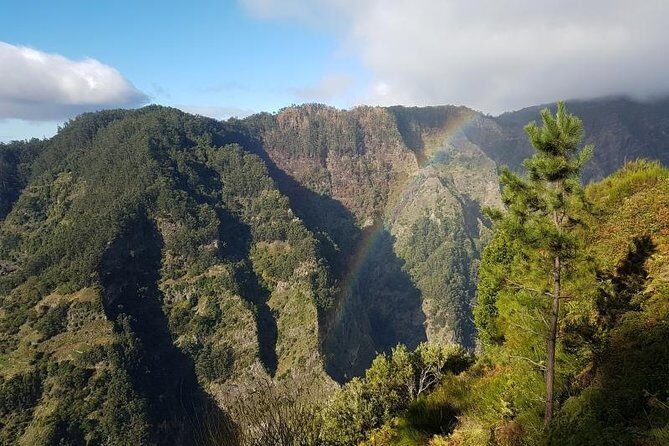 Private Tour Nun's Valley Halfday - Sources