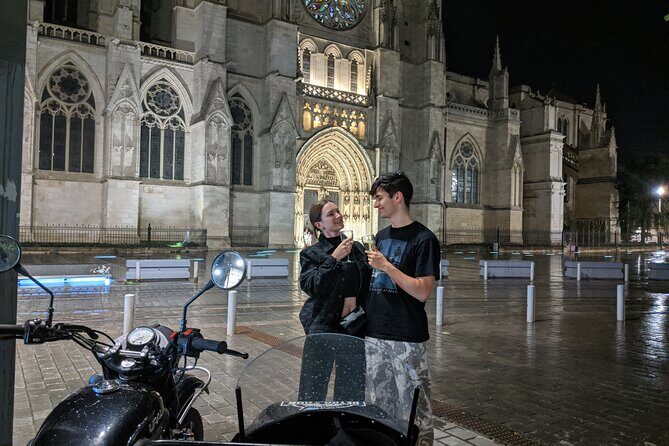 Private tour of Bordeaux at night in a sidecar - FAQ