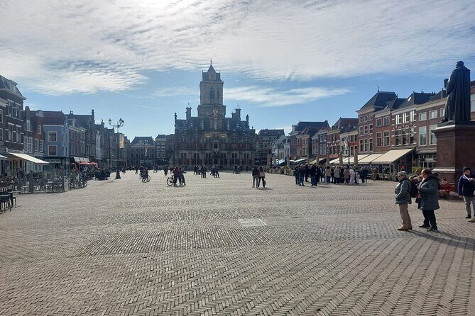 Private Tour of Delft + Visit to Delft Blue Museum & Factory - FAQs