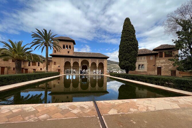 Private Tour of Granada Alhambra with Tickets Included - Who Should Consider Other Options?