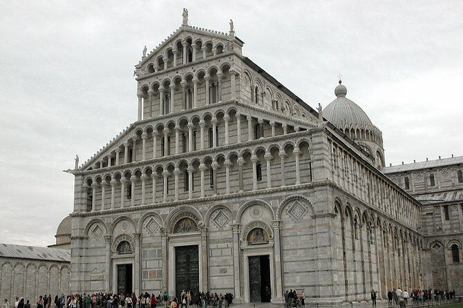 Private Tour of Leaning Tower Pisa Top Attractions w Local Guide - The Sum Up
