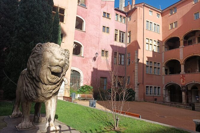 Private tour of Lyon with an official guide - Frequently Asked Questions