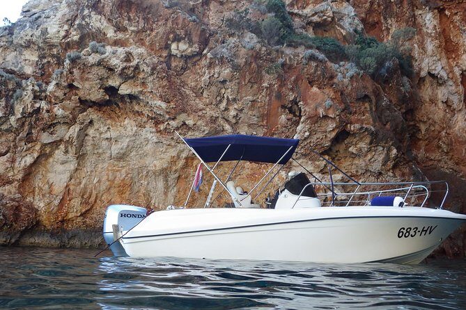 Private tour of Pakleni islands, Red Cliffs & South Shore of Hvar - Exploring the Private Tour of Pakleni Islands, Red Cliffs & South Shore of Hvar: An In-Depth Review