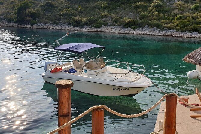 Private tour of Pakleni islands, Red Cliffs & South Shore of Hvar - Key Points