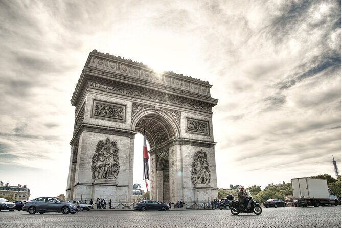 Private Tour of Paris Arc de Triomphe, Champs-Élysées, & Macarons - A Deep Dive into the Experience