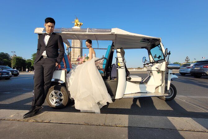 Private Tour of Paris in Tuktuk - Start Point and Duration