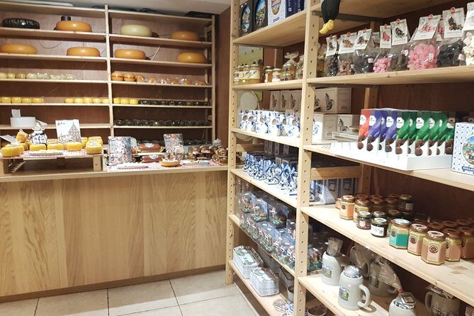 Private Tour of Simonehoeve Cheese Farm and Clog Factory - Practical Details and What to Expect