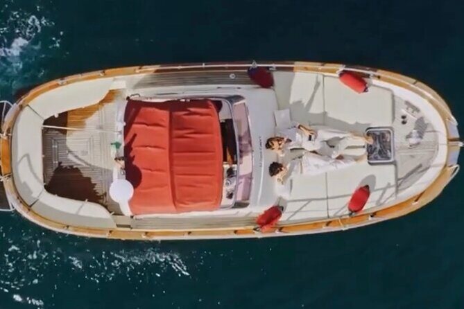 Private Tour of the Island of Capri by Boat and Visit to the Caves - The Real Experience—Insights from Travelers