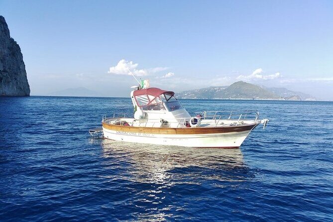 Private Tour of the Island of Capri by Boat and Visit to the Caves - The Value of This Tour