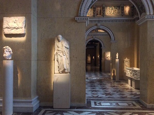 Private Tour of the Kunsthistorisches Museum: Secrets of Masterpieces | Tickets included - The Experience Itself: Practical Aspects