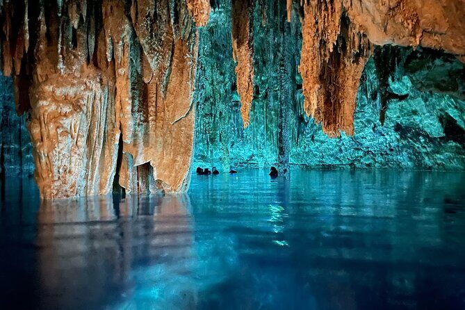 Private Tour of Uxmal and Cenote Hacienda Mucuyche 2 cenotes - FAQs