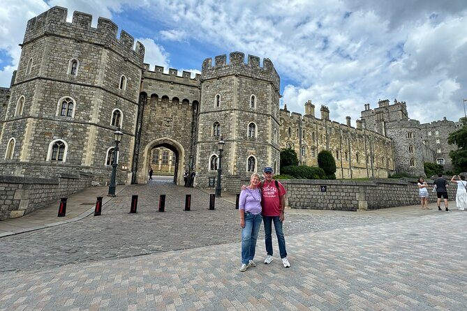Private Tour of Windsor Town with Skip-the-Line Castle Tickets - Key Points
