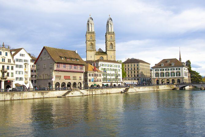 Private Tour of Zurich in 60 minutes with a Local - In-Depth Look at the Itinerary and Key Stops
