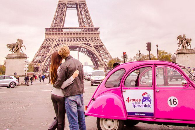 Private tour Paris 3 hours in vintage Citroën 2CV - Relaxing in Less-Trodden Spots