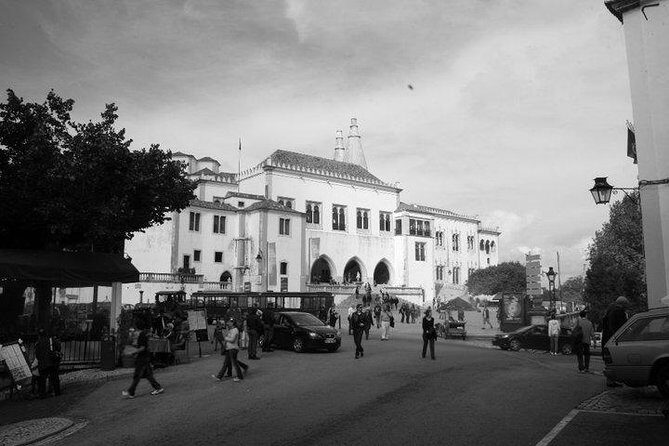 Private tour : Pena Palace , Regaleira , Sintra & Cascais - The Experience and Guides