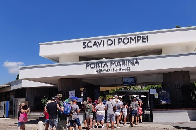 Private Tour Pompeii, Vesuvius and Herculaneum - FAQs