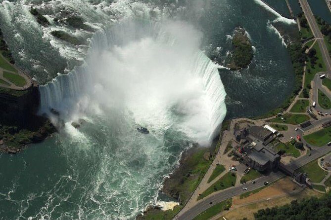 Private Tour: Romantic Niagara Falls Helicopter Flight - An Introduction to the Niagara Falls Helicopter Tour