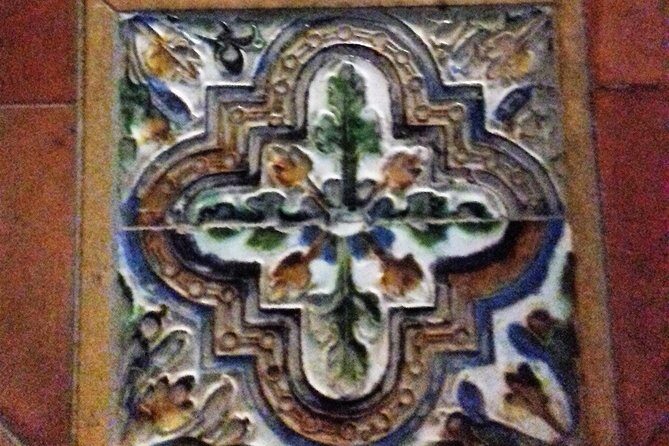 Private tour Royal Palace+Cathedral - Practical tips for booking and participating