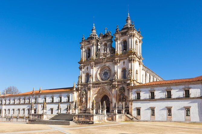 Private Tour "The Templars Treasure" to Tomar, Batalha and Alcobaça from Lisbon - Analyzing the Itinerary: How the Day Unfolds