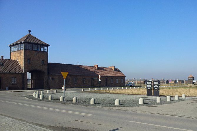 Private Tour to Auschwitz Birkenau & Salt Mine in One Day - Key Points