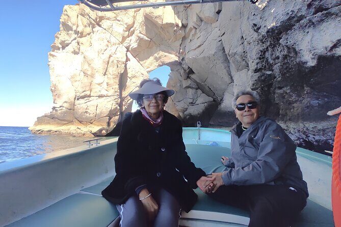 Private Tour to Isla Espiritu Santo and snorkel with sea lions - Key Points