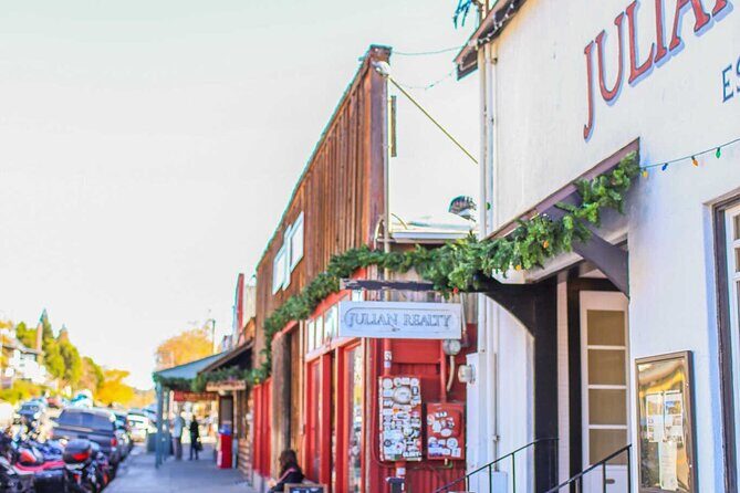 Private Tour to Julian Goldmine and see the lovely mountain town - In-Depth Review of the Julian Private Tour