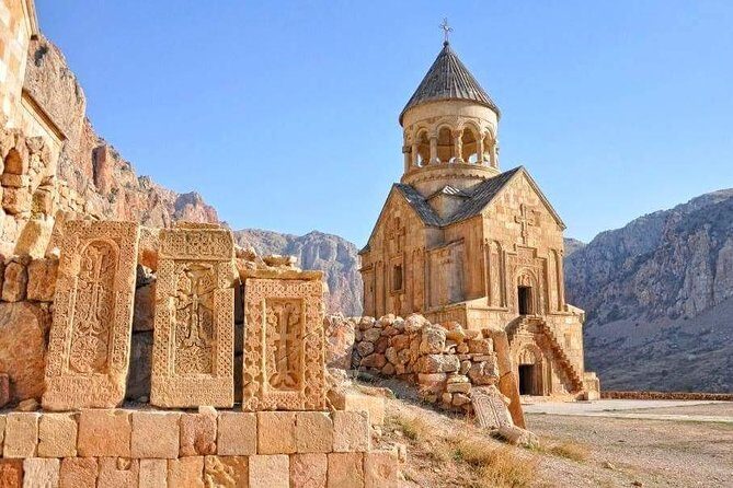 Private tour to Khor Virap, Noravank, ancient Birds-Cave, Hin Areni wine factory - FAQ