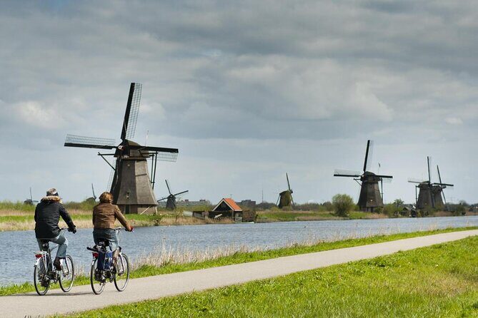 Private Tour to Kinderdijk and Delft / Leiden / Hague / Gouda - Exploring the Best of South Holland: A Private Day Trip from Amsterdam