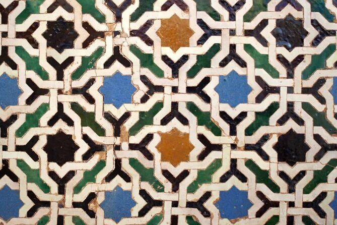 Private Tour to La Alhambra de Granada from Malaga - What Makes This Tour Stand Out?