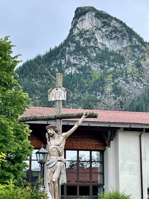 Private tour to Neuschwanstein castle from Munich - Discover the Fairytale: Private Neuschwanstein Castle Tour from Munich