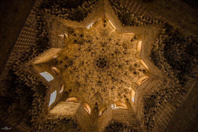 Private Tour to The Alhambra with Nasrid Palaces in Granada - What to Expect from the Itinerary