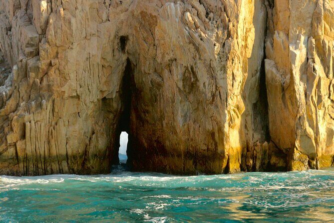 Private Tour to the Arch of Cabo San Lucas by Glass Bottom Boat - Practical Tips for Booking and Enjoying