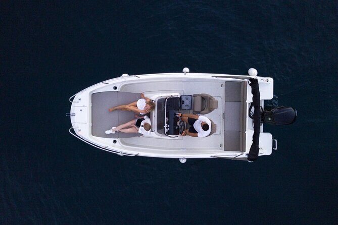 Private tour to the Elafiti with Barracuda 545 - half day 4h - Key Points