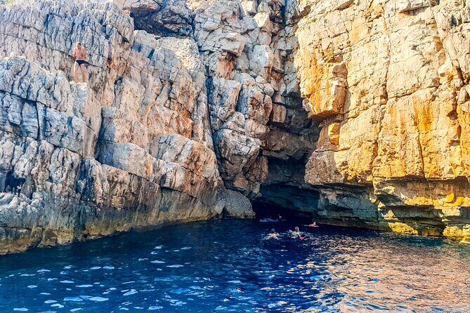 Private tour to the island of Mljet and Odysseus cave - Additional Details and Practical Tips