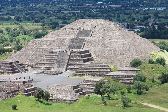 Private Tour to the Pyramids of Teotihuacán from CDMX from 1 to 4 people - What makes this tour stand out?